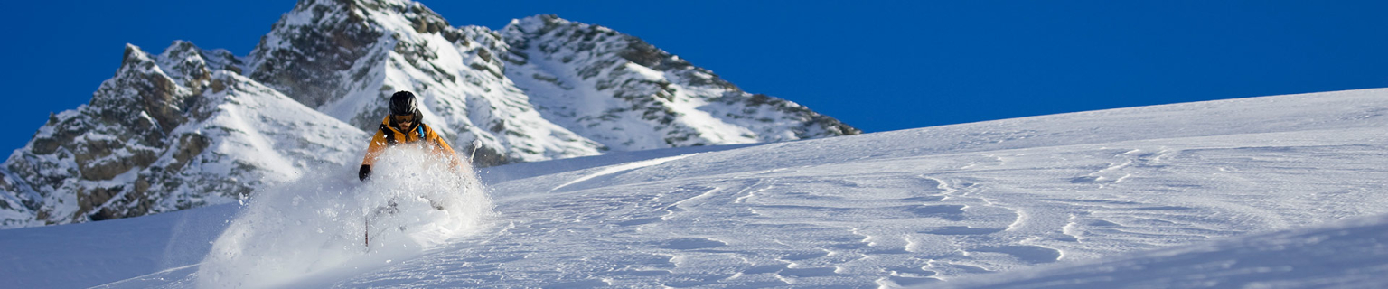 Off piste skiing Champoluc & Monterosa, Italy. Mindful skiing lessons